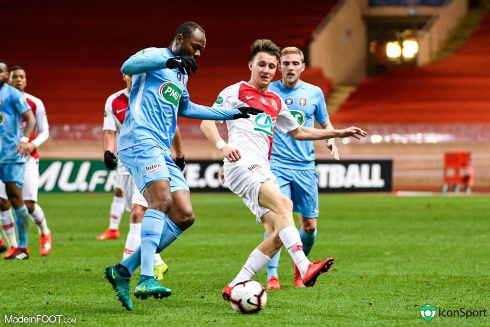 Stopilla Sunzu (LOSC) : Statistiques / salaire / âge et origine