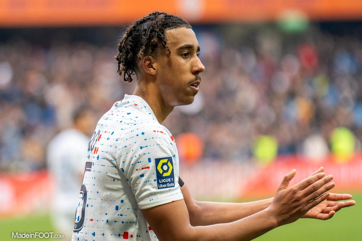 Mercato - Le Real Madrid passe la seconde pour Leny Yoro